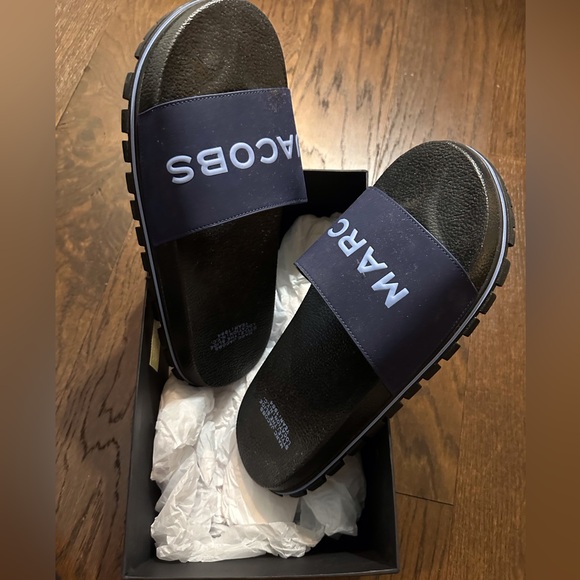Marc Jacobs | Shoes | Like New Marc Jacobs Slides With Marc Jacob Logo ...